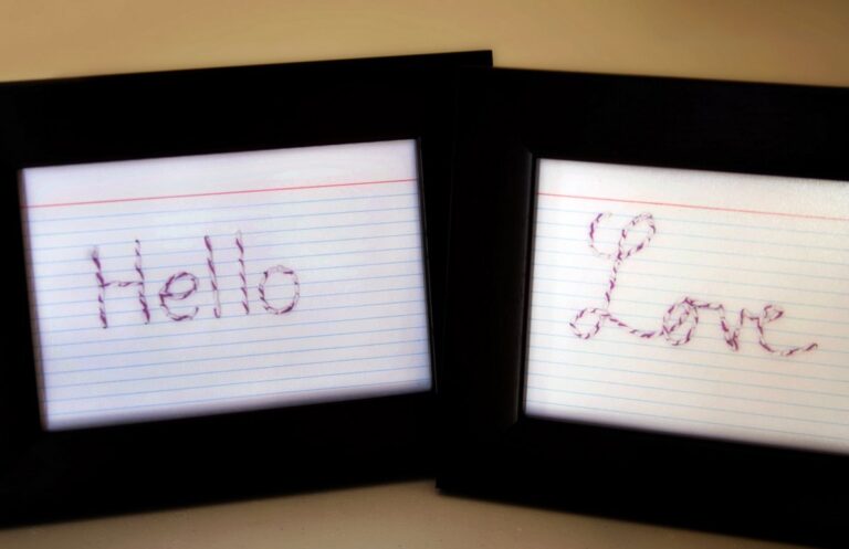 Easy & creative craft projects to make with basic lined index cards, at ...